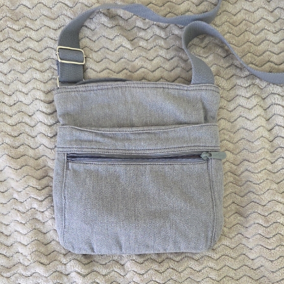 thirty-one | Bags | Thirtyone Gray Crossbody Bag | Poshmark